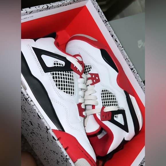 Shoes | Jordan Retro 4s | Poshmark